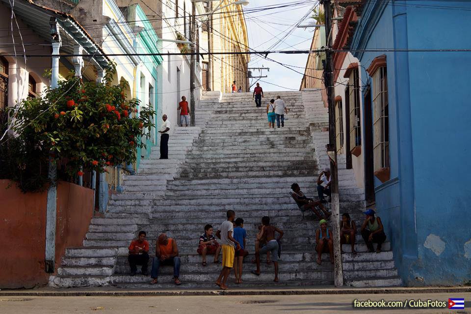 A GOODBYE to the unforgettable Elizabeth Peña. ** Un adios a la ...
