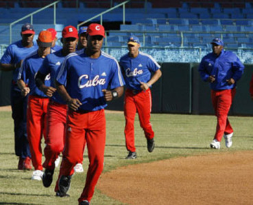 SPORTS: CUBA "STRENGTHEN" baseball Team for The Caribbean Series ...