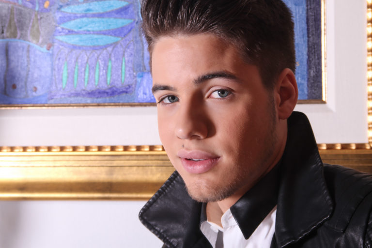 WILLIAM VALDÉS, Actor, Singer. (Born:Havana). VIDEO.+ William Valdés ...