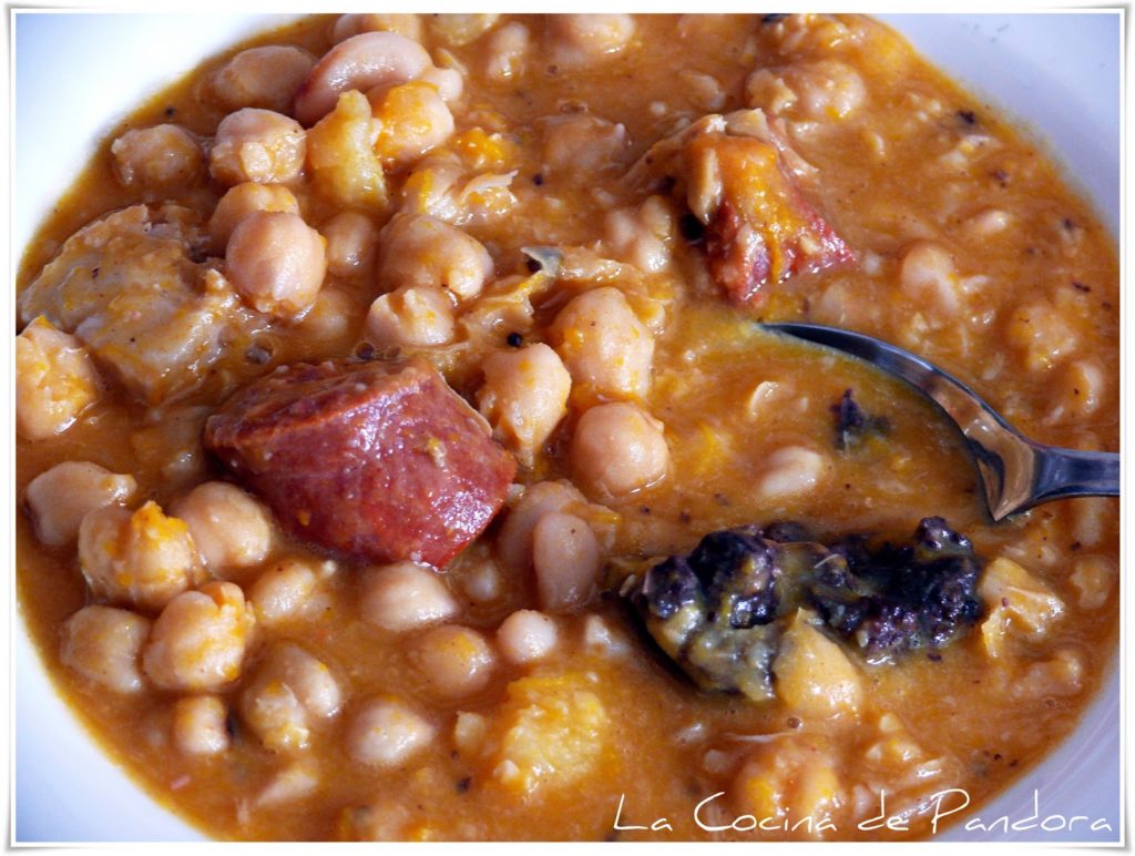 CUBAN CUISINE: Lentils and Garbanzos Potage. + COCINA CUBANA: Potaje de ...