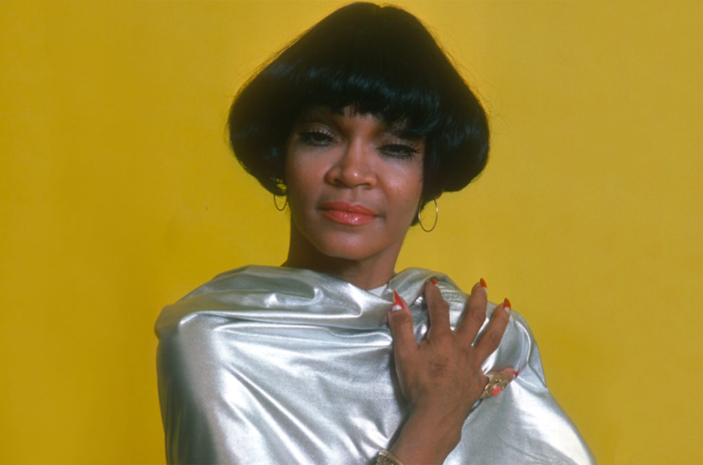 LA LUPE’, energetic, controversial, leading salsa singer. Videos. + “LA ...