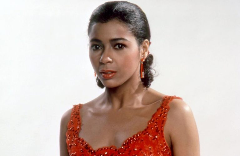 IRENE CARA, Singer, Songwriter "Roots" Actress. (Cuban Descendand ...