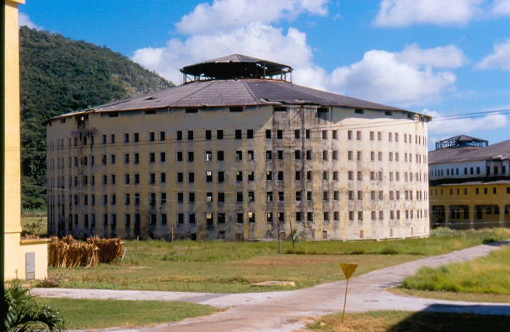 BRIEF History of the Island of Pines Prison. Castro’s Prison. Isla de ...