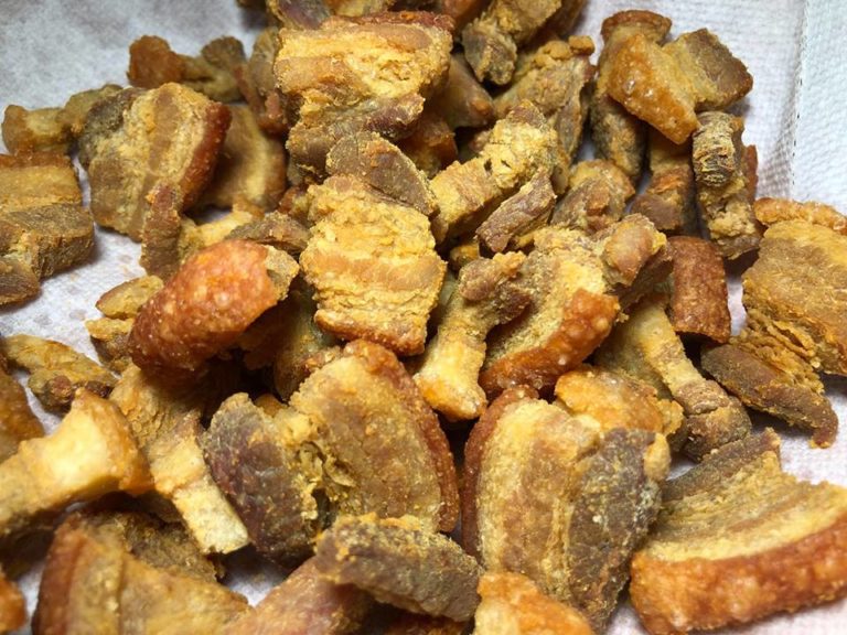 CUBAN CUISINE: Congri Rice with Chicharrones and Avocado. Recipe ...