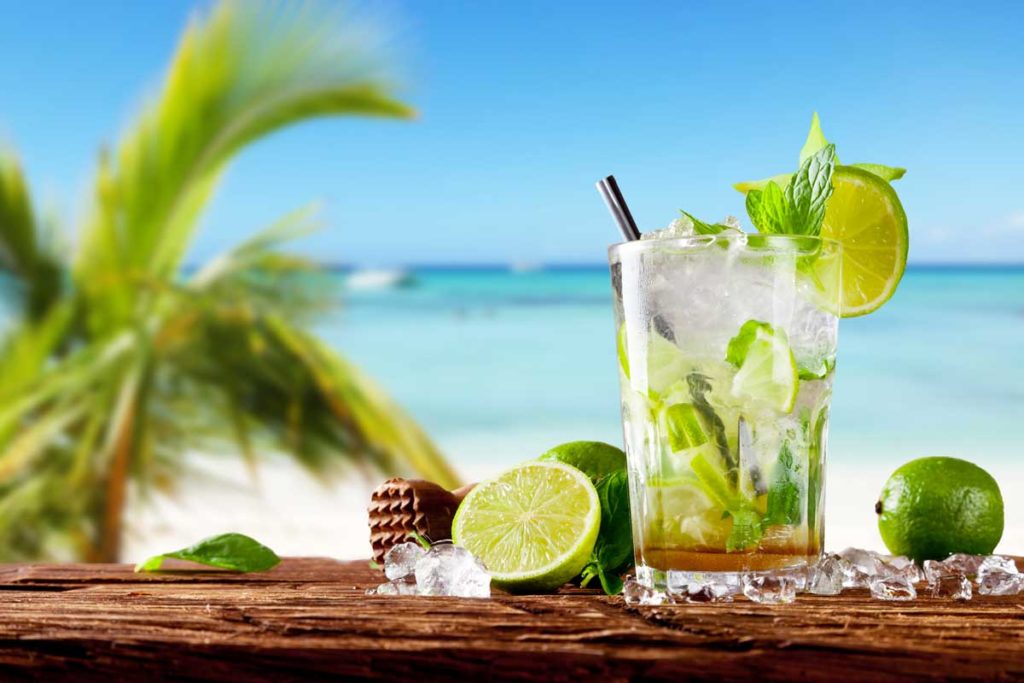 CUBAN DRINKS: "EL MOJITO", sophisticated sister to the famous Cuba ...