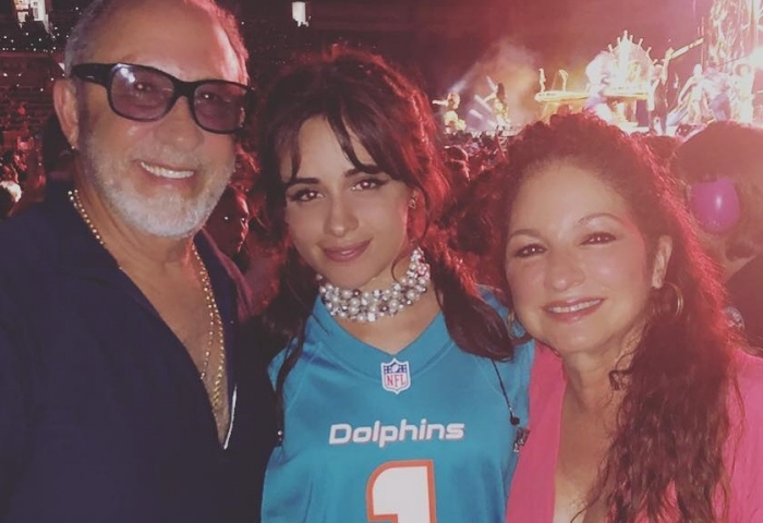 LAS CANTANTES CUBANAS Gloria Estefan y Camila Cabello son Premiadas por ...
